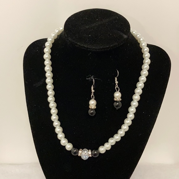 Jewelry | Simulated Pearl Necklace | Poshmark